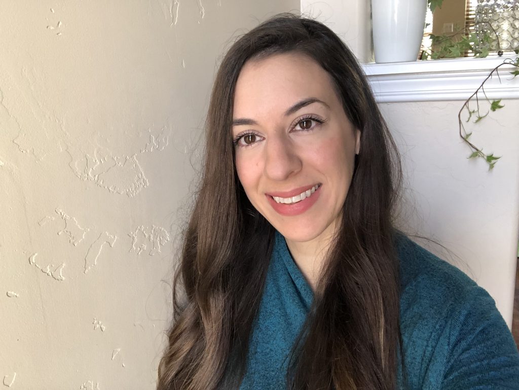 About Nicole Reyes - Nicole Reyes